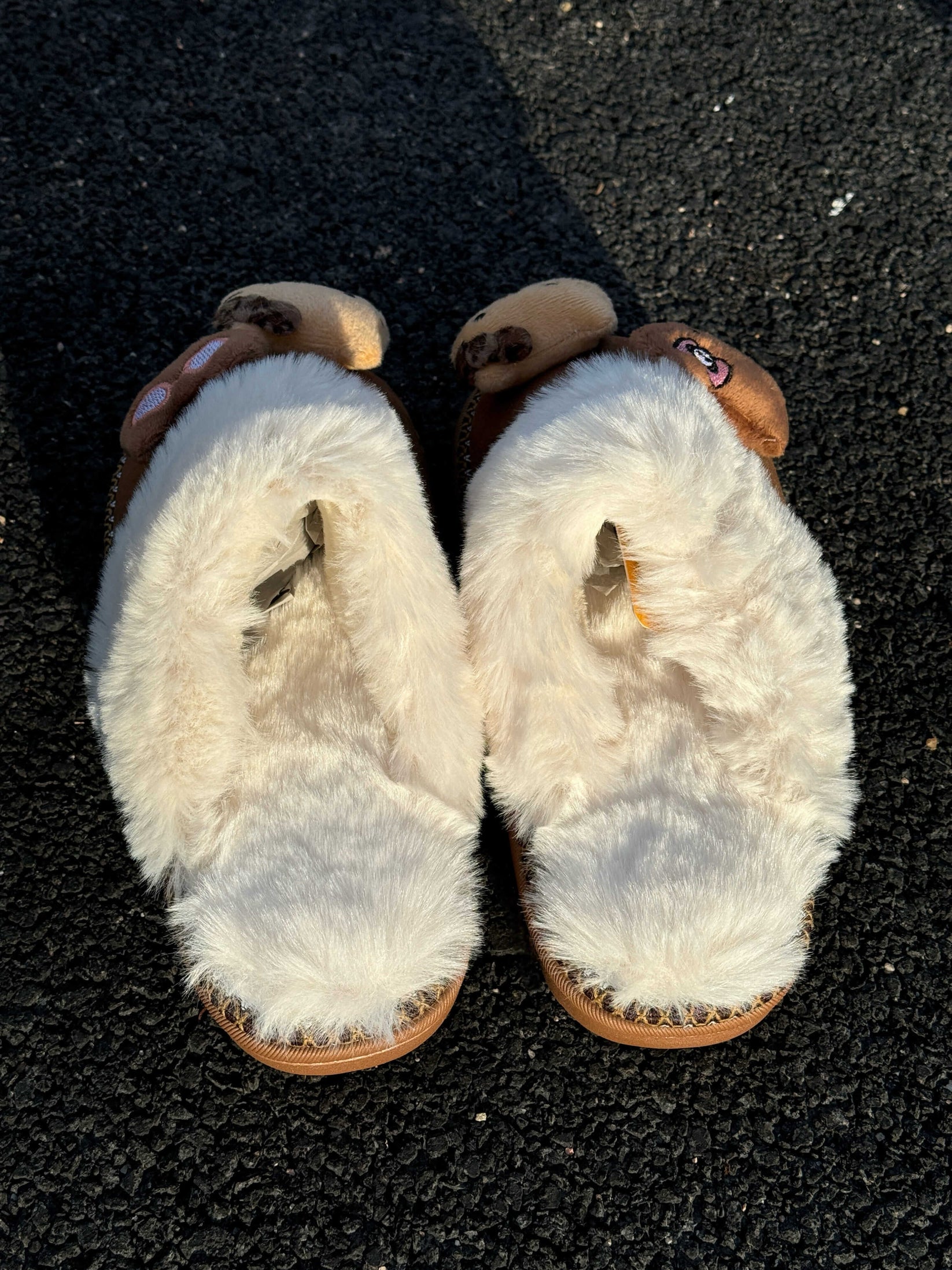 Hello Kitty Ugg Slippers – Luxandluxy