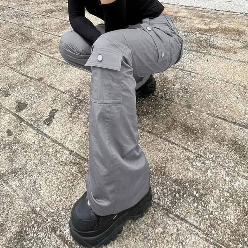 Low Rise Flared Cargo Pants – Luxandluxy